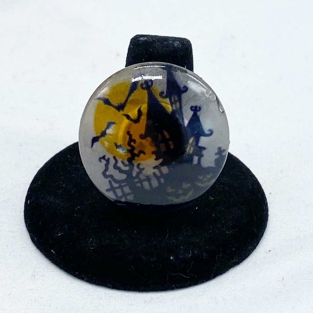 Vintage 90s Halloween Haunted Mansion Ring Size 7 - Gem